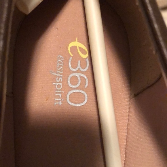 Easy Spirit | Shoes | Womans Size 85 M Flats Easy Spirit 36 | Poshmark